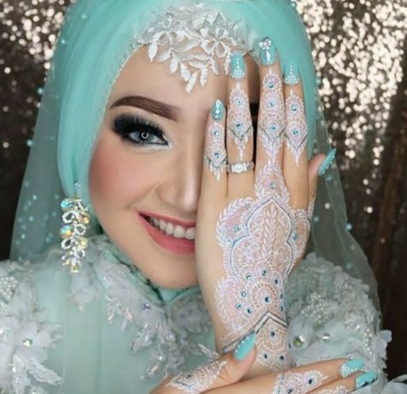24 Stunning White Mehendi Designs That Cannot Be Missed | WedMePlz