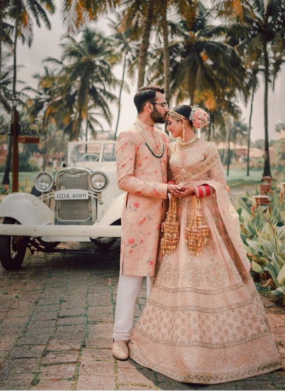 20+ Gorgeous Matching Wedding Outfits For The Trendy Bride And Groom ...
